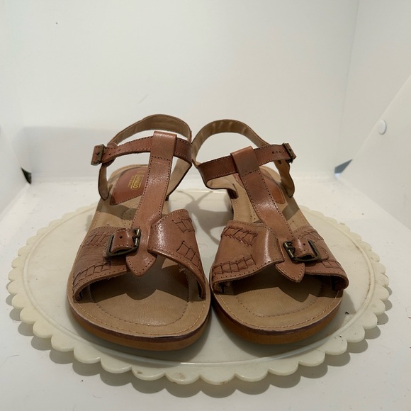 rapallo | Shoes | Rapallo Vintage Brown Leather Sandals T Strap 3 Brass ...
